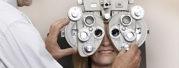 What is a Refraction? – OPTICAL SOLUTIONS Your Trusted Eye Care Provider